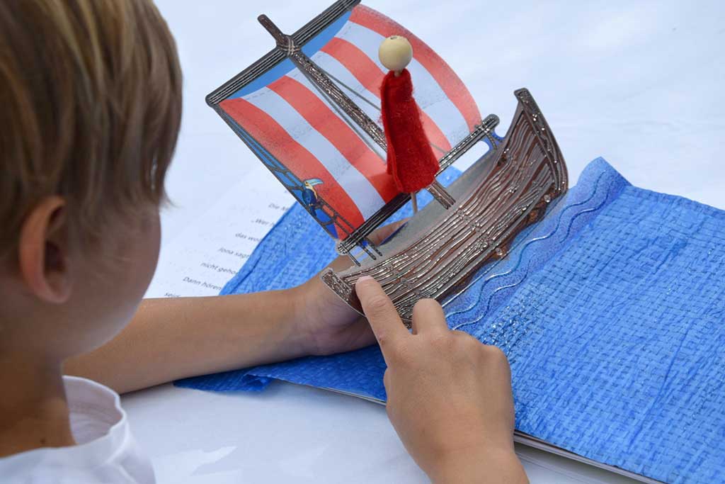 Fühlbibel - Dachverband der evangelischen Blinden- und evangelischen ...